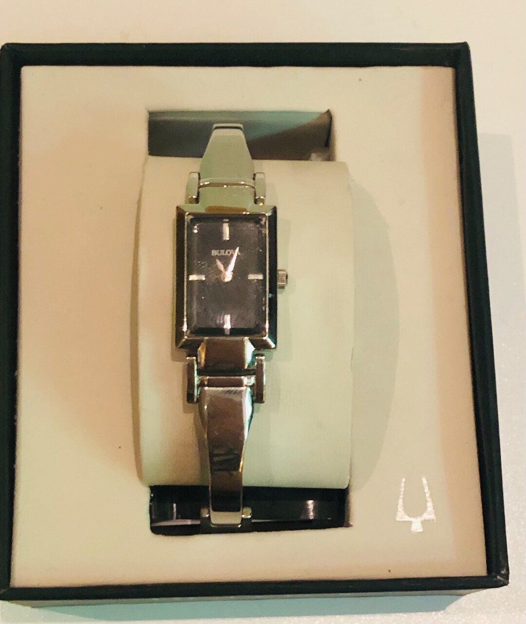 Vintage Ladies Bulova Bangle Bracelet Watch Woman’s Classic Silver ...