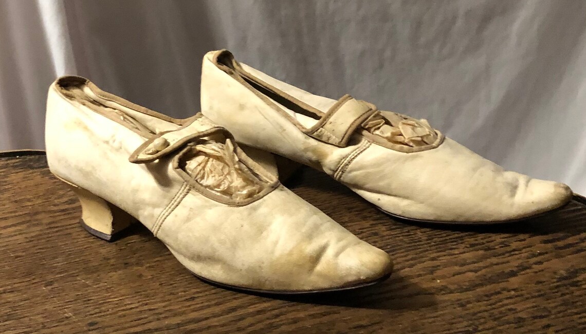 1870s Antique Ladies Shoes Tiny Leather Womans Heels - Etsy