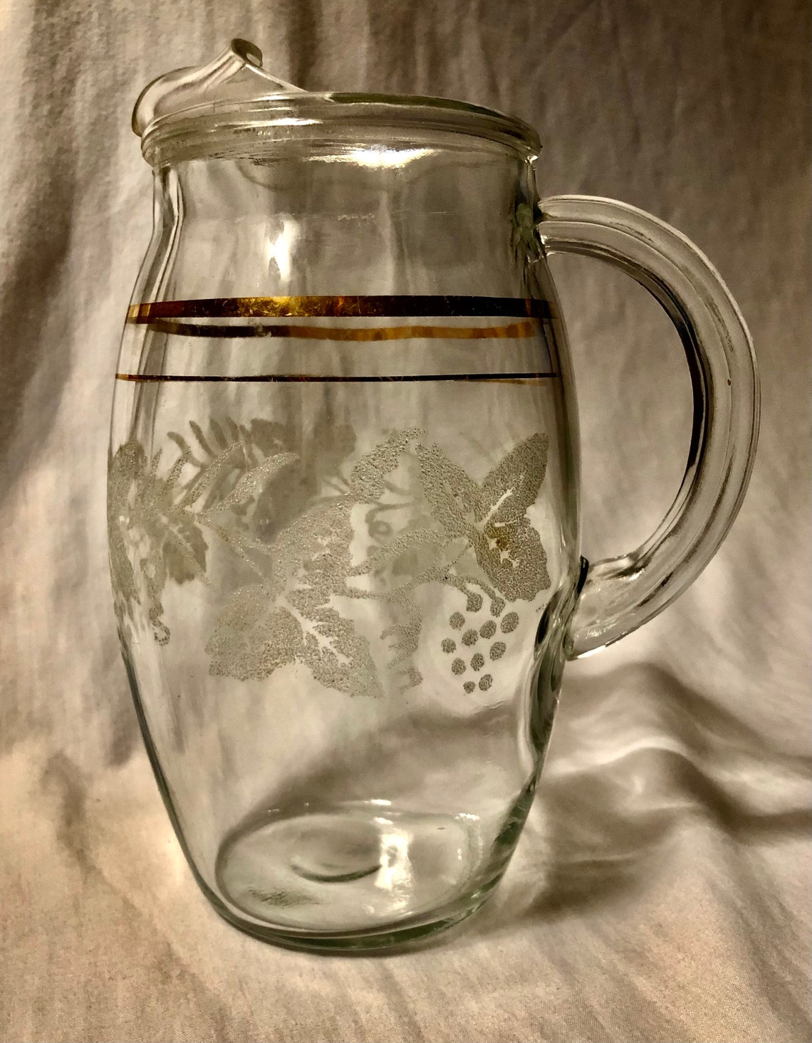 Vintage Bartlett Collins Etched Grapes and Vine Design Juice | Etsy