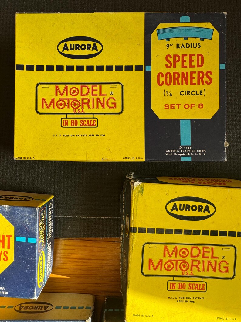 Aurora Model Motoring Slot Car Racetracks Monza Banked Curves 1467 9 ...
