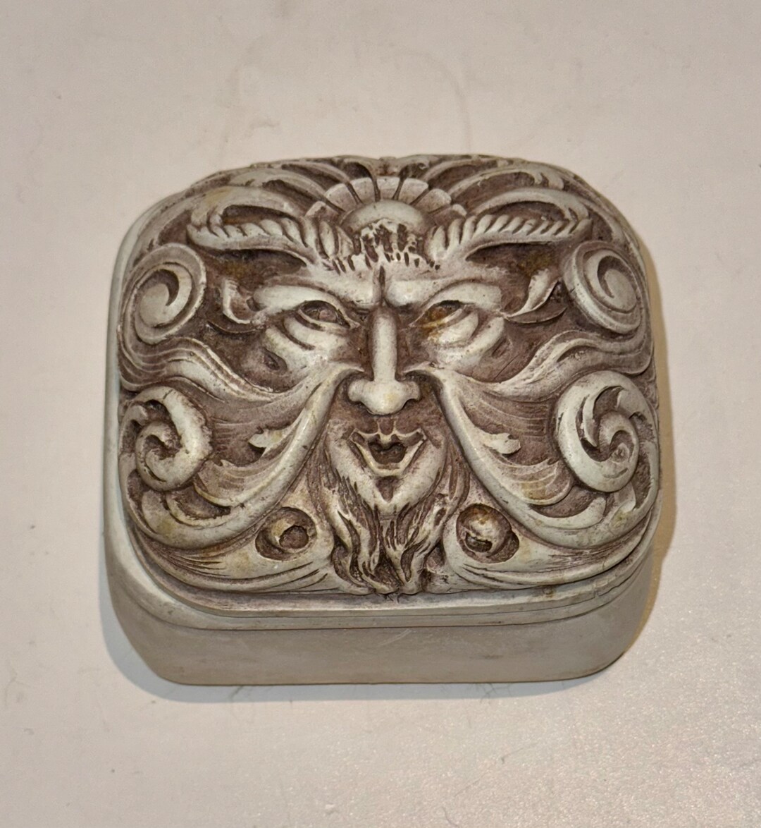 Gorgeous Vintage Zephyr Box Aeolus Lord of the Wind Trinket Keeper ...