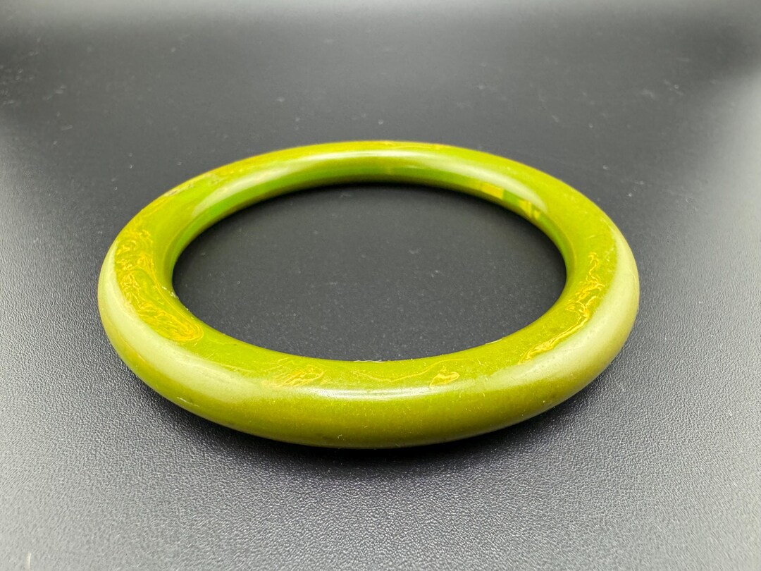 Vintage Mid Century Bakelite Green Yellow Marbleized Bakelite Bangle ...