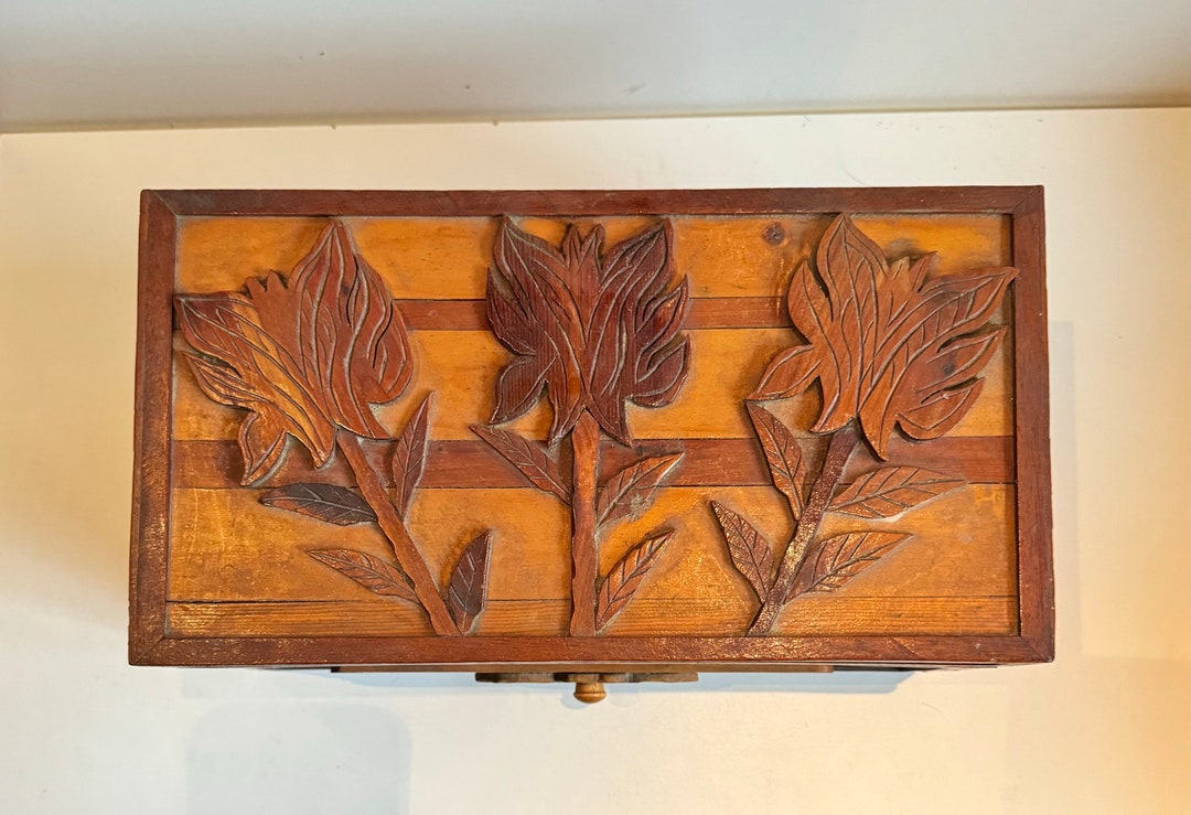 Vintage Carved Wooden Primitive Folk Art Jewelry Box Mirrored Treasure ...