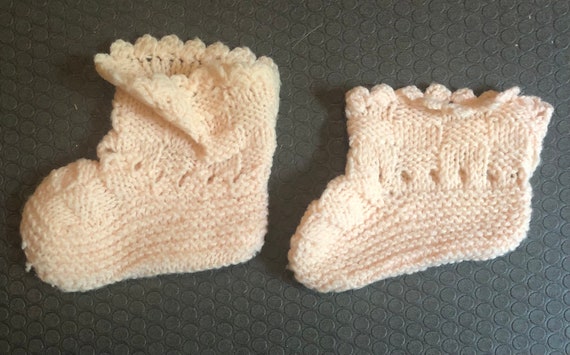 Vintage Handmade 1950s Crocheted Baby Booties for Dol… - Gem