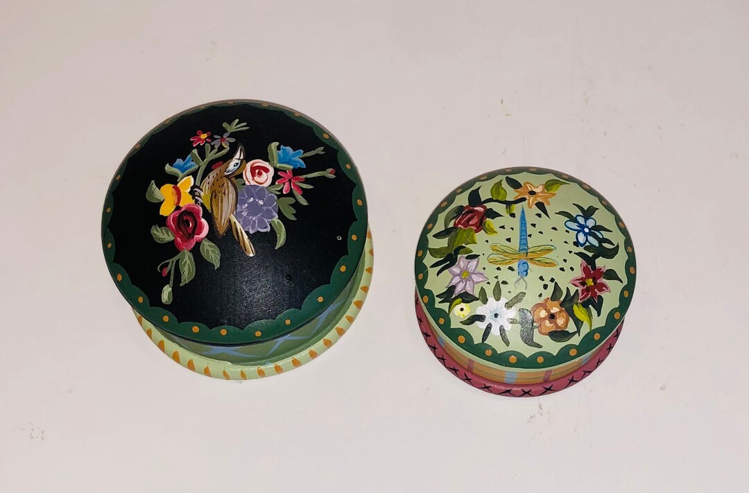 Pair of Small Round Hand Painted Vintage Dragonfly Box Bird Boxes ...