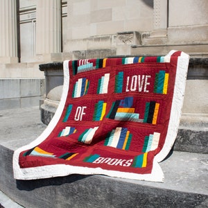My Library Quilt - Etsy