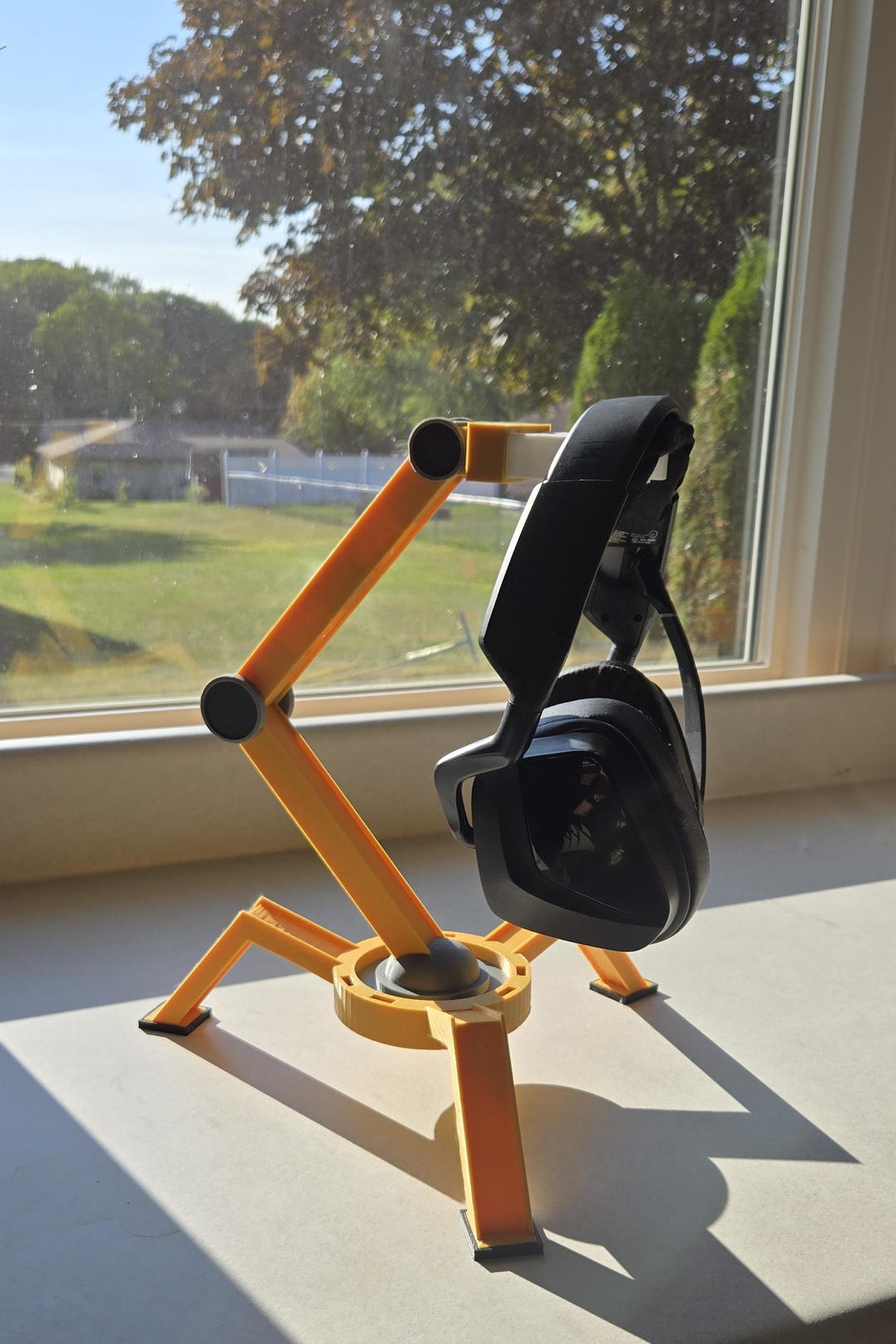 Inserter Headphone Stand and USB Holder. Inspired by Factorio - Etsy