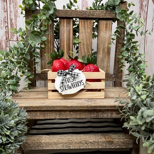 Fresh Strawberrys, Strawberry Crate, Strawberry Decor, Kitchen Decor ...