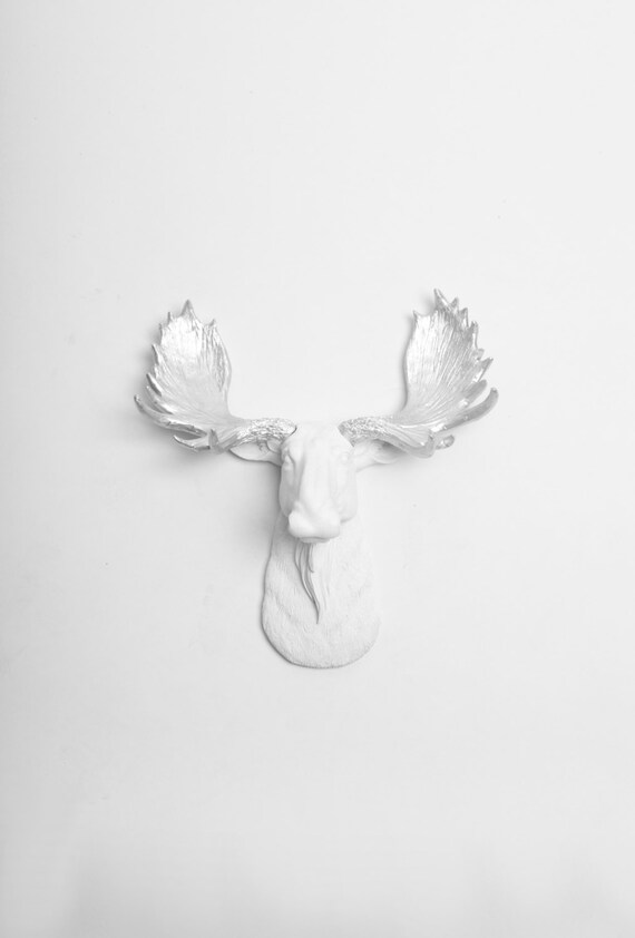 White Moose Head Wall Mount
