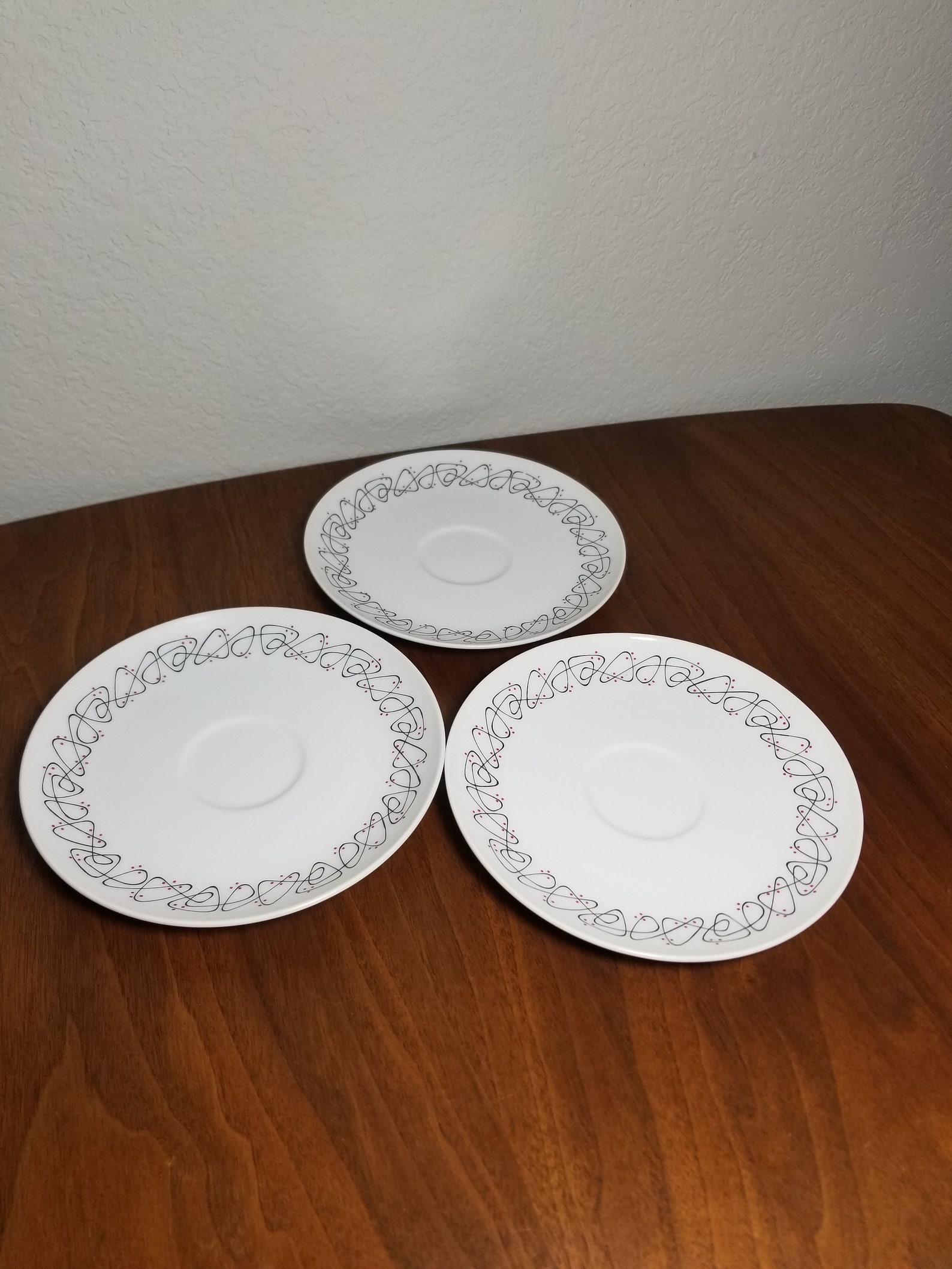 Set of 3 Atomic Print ACI Japan Concerto Saucer Plates - Etsy