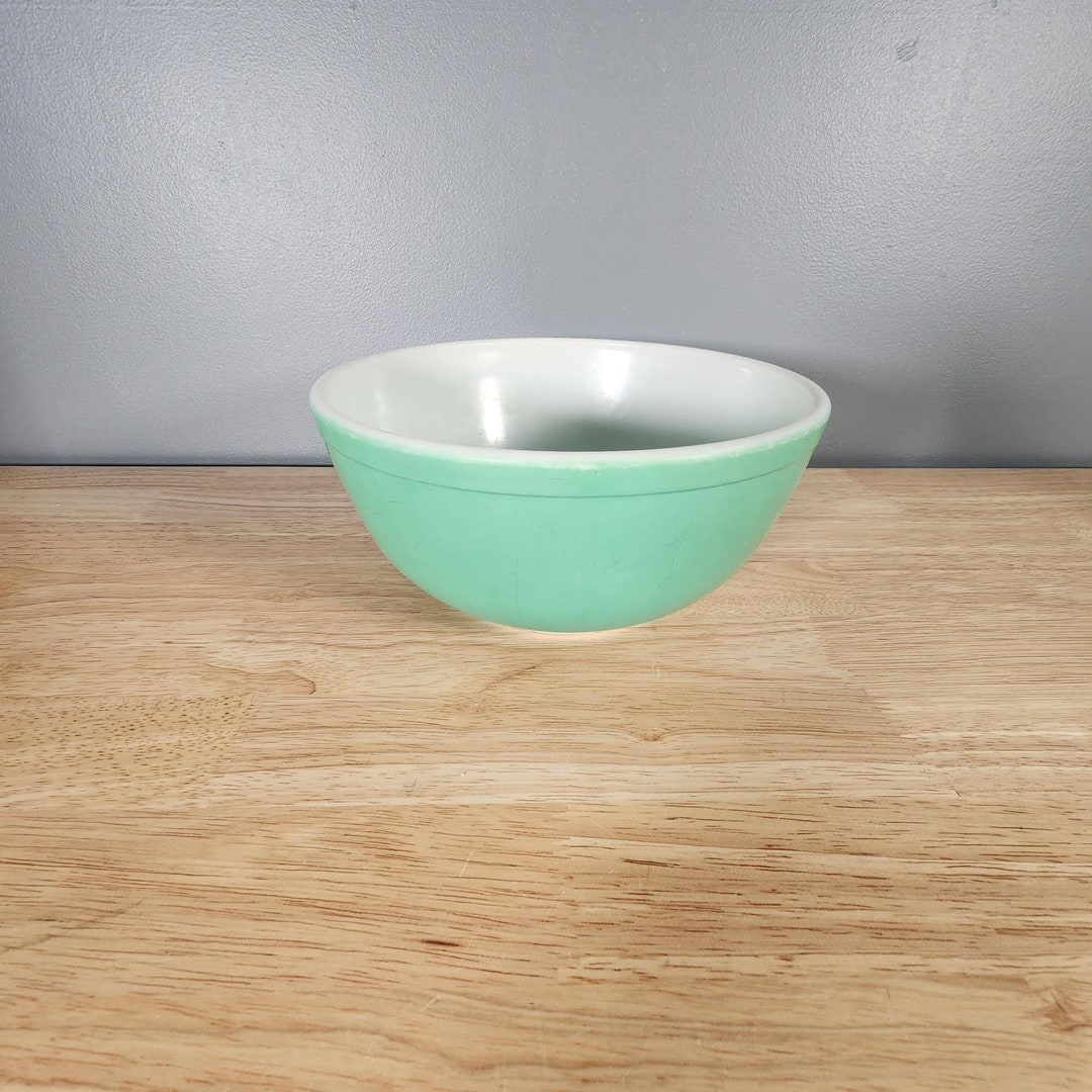 Large Green Pyrex Mixing Bowl - Etsy