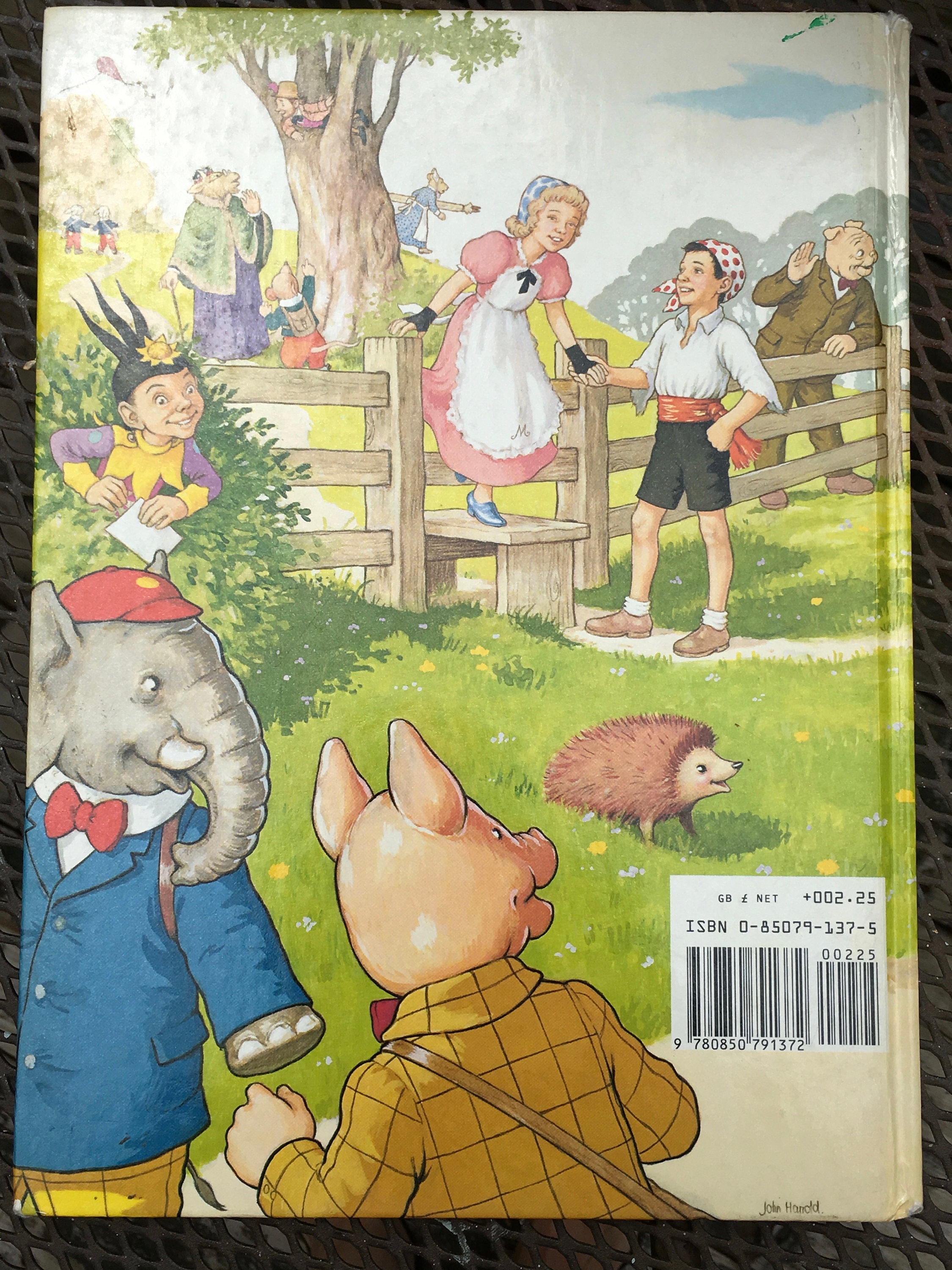 Book Children's Rupert Bear Annual 1984 Nutwood Teddy Bill Badger Algy ...