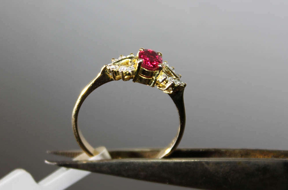 Ruby Diamond Gold Vintage Ring - Etsy