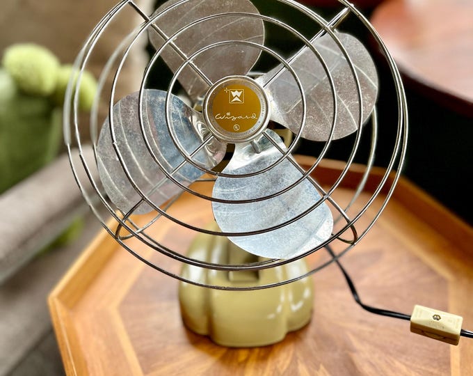 Vintage Electric Wizard Fan by Western Auto Supply, Model BE2000A-07 ...