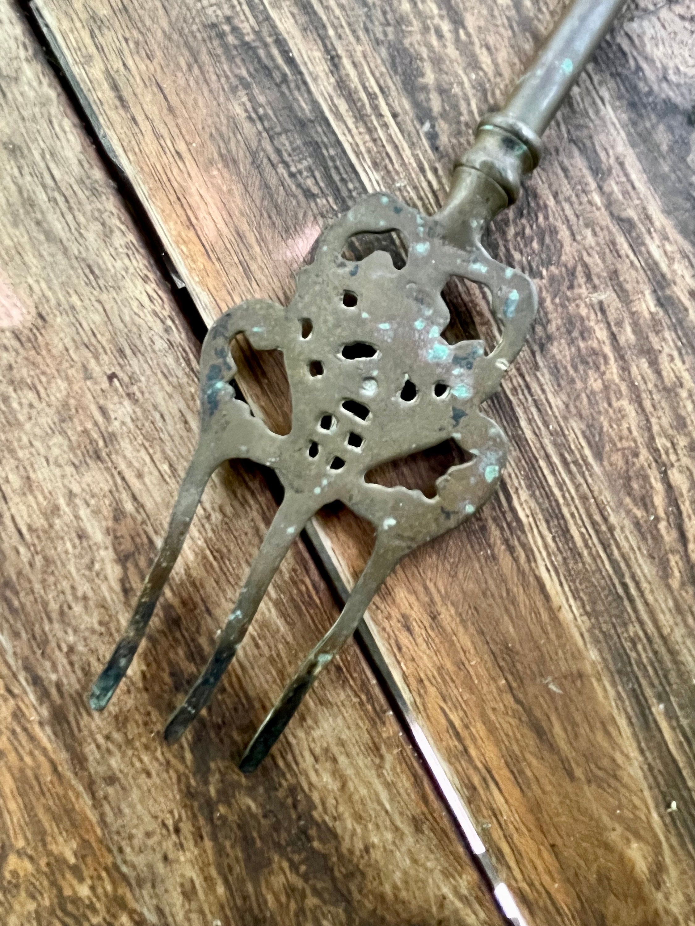 Antique Brass Toasting Fork: Knight, Prince of Wales Feathers, English ...
