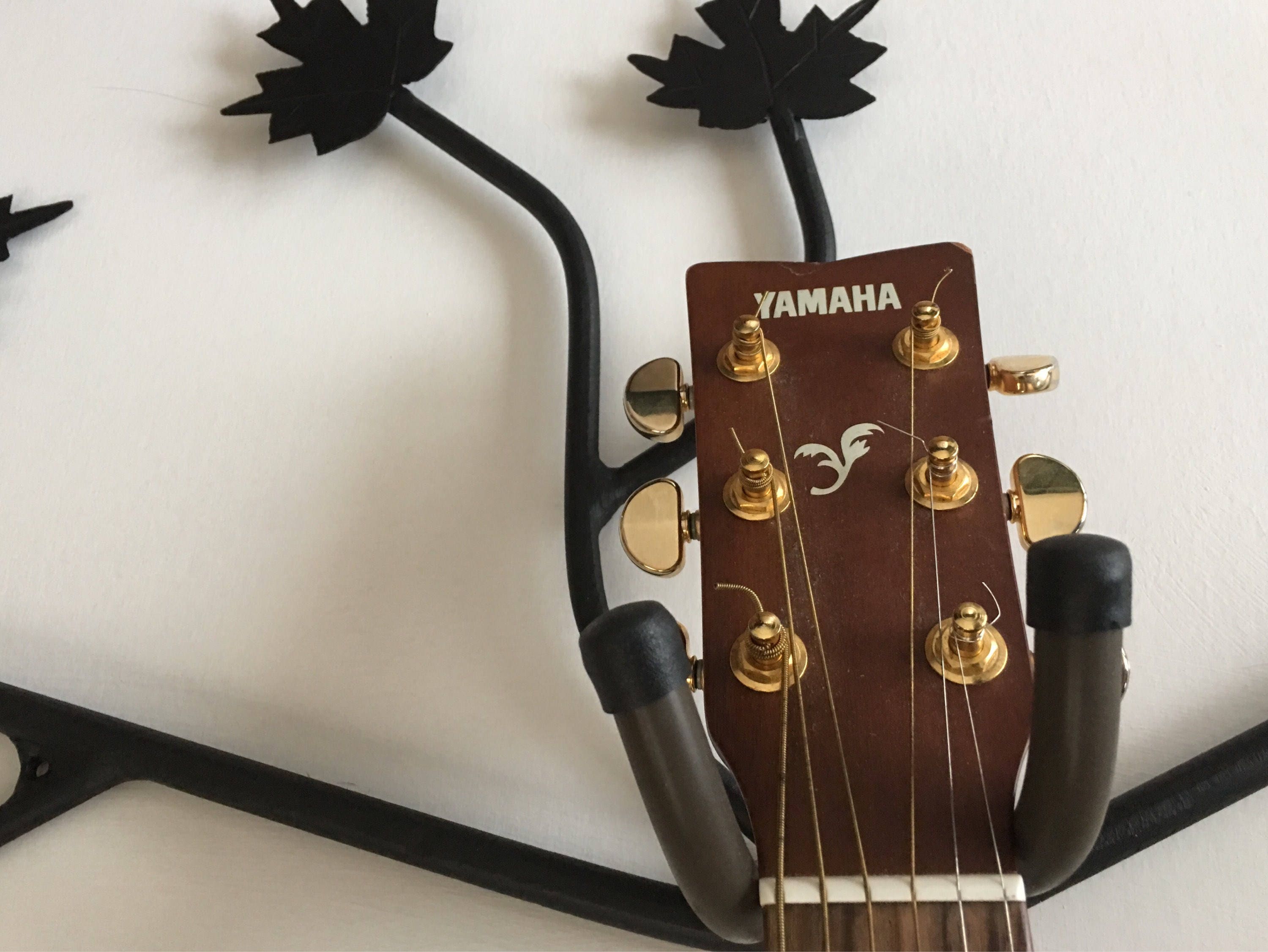 CUSTOM 5 guitar rack Holds 5 instruments w/ maple leaves | Etsy