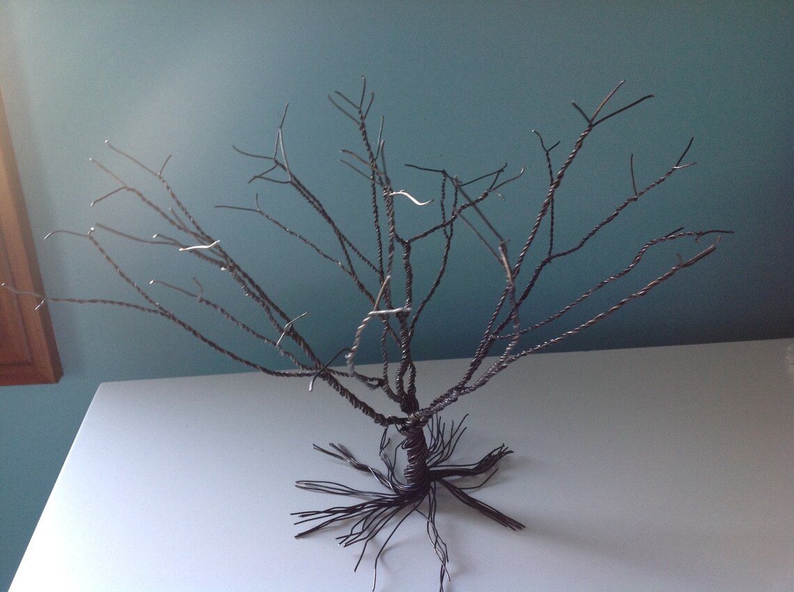 Metal Wire Tree Wall Sculpture Decoration or Jewelry Tree. - Etsy