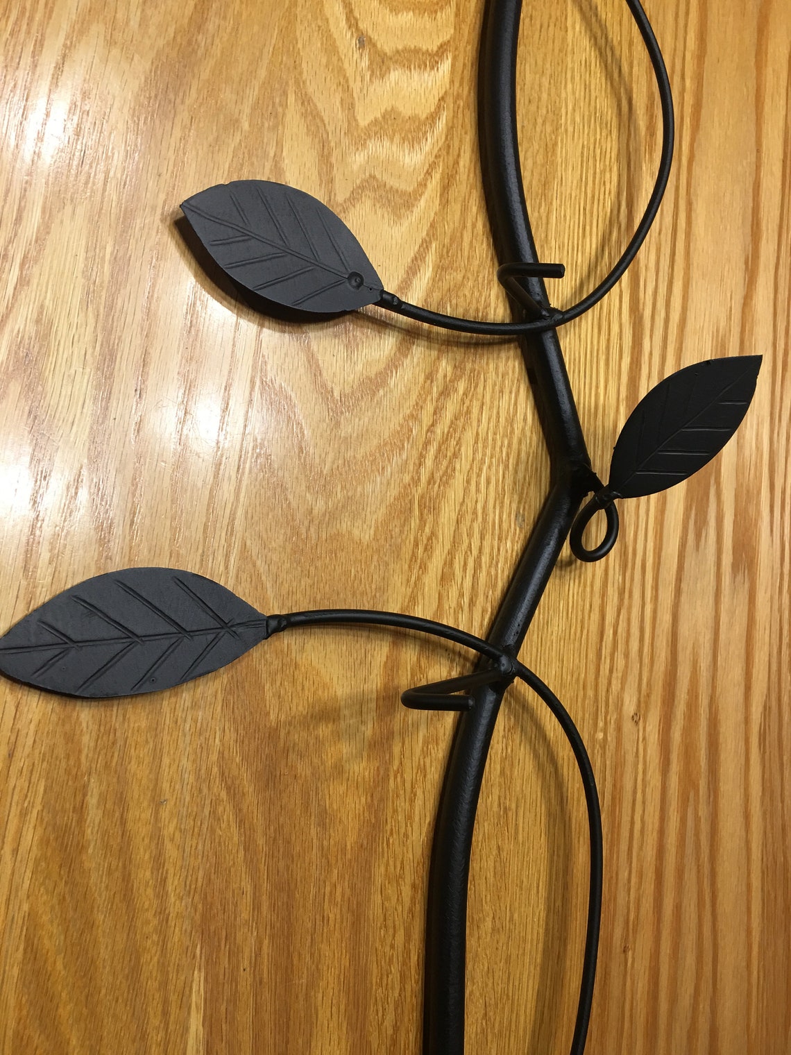 Grape Vine Metal Art With 6 Hooks | Etsy