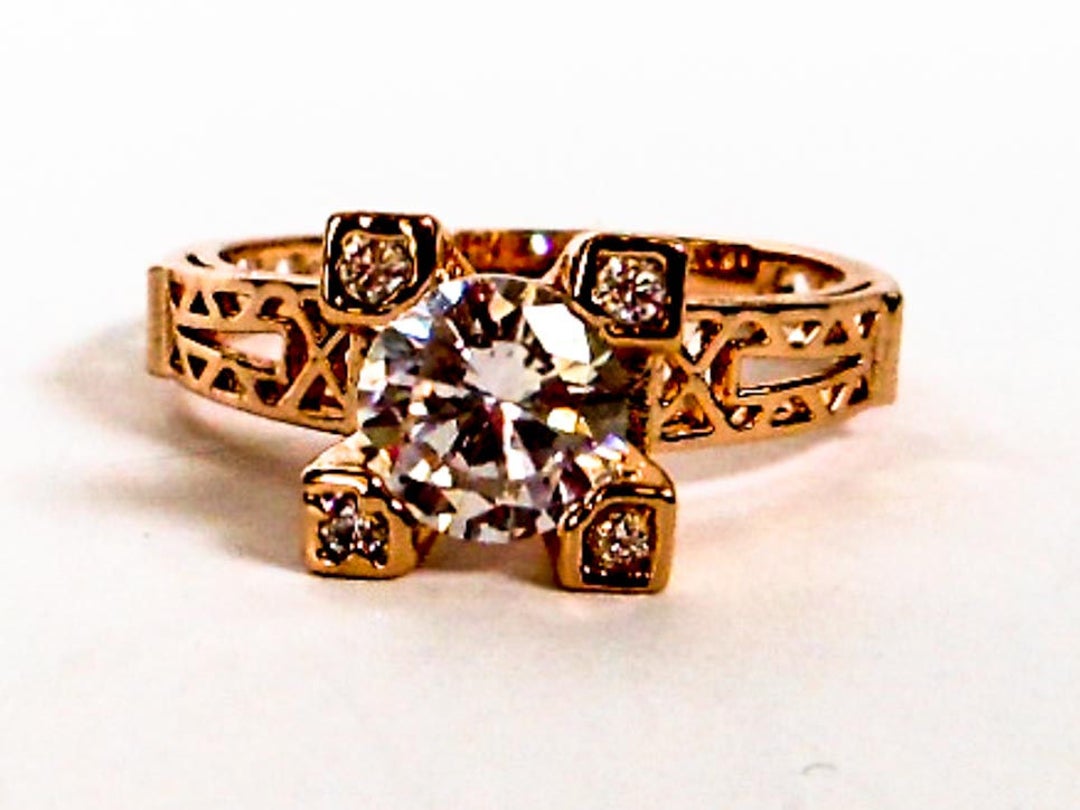 Women's Gold Plated Eiffel Tower Engagement Ring Ring Size 8 Raised ...