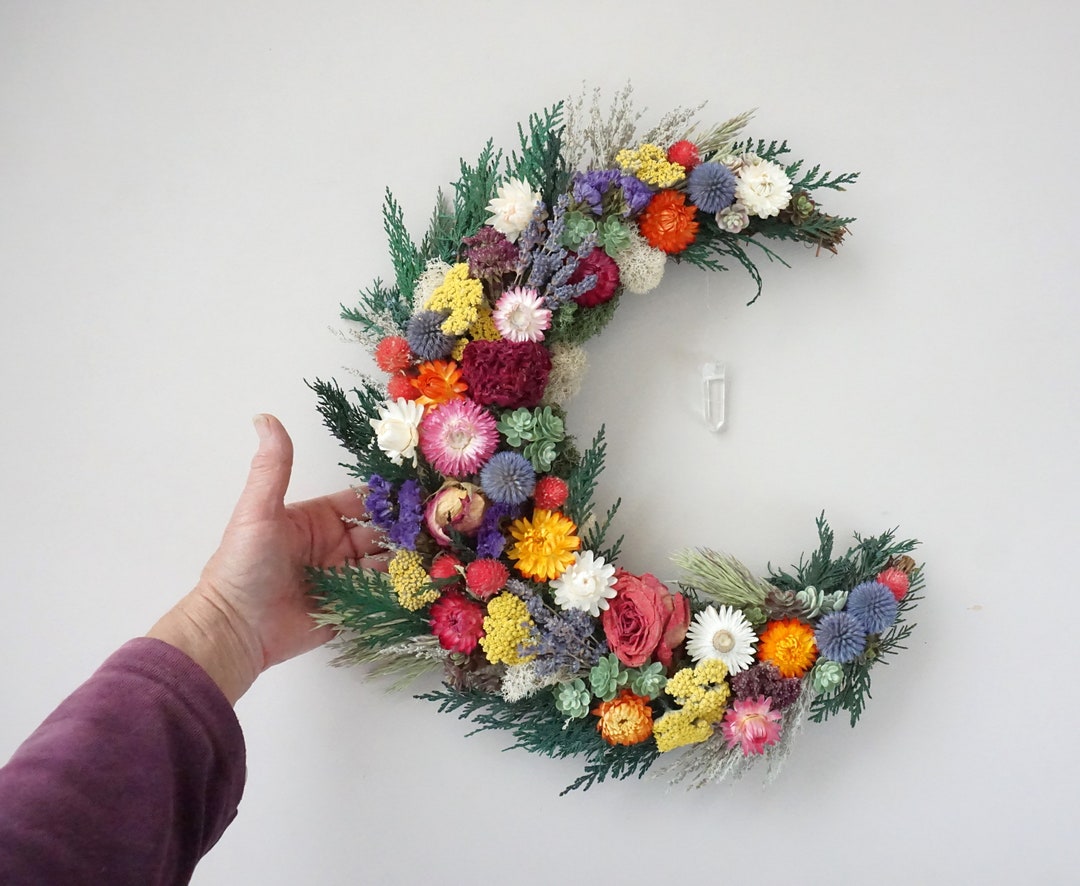 Dried Flower Moon Wall Hanging, Moon Shaped Wall Decor, Wreath With ...