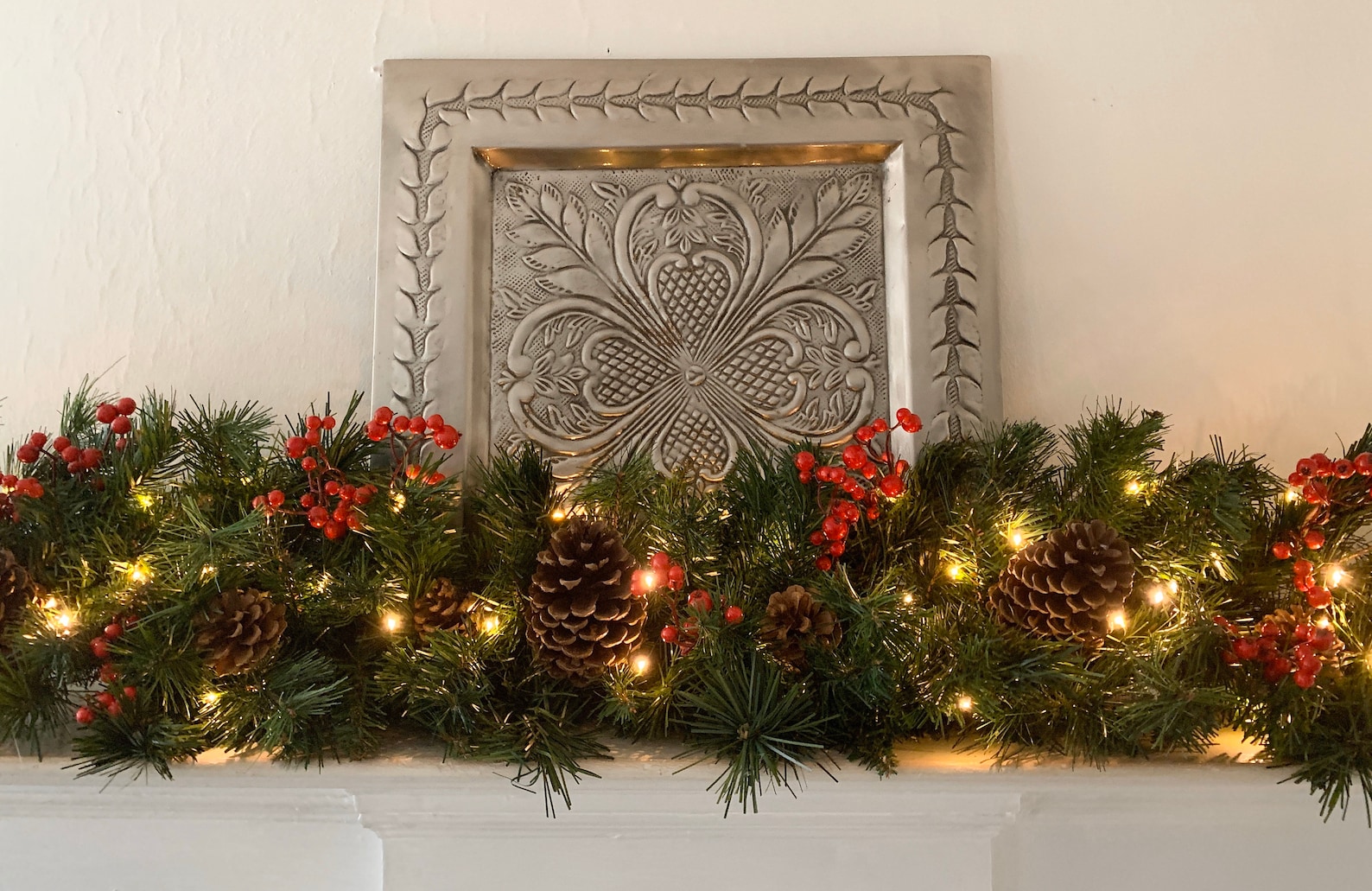 Christmas Garland Christmas Mantle Garland Red Berries Pine - Etsy