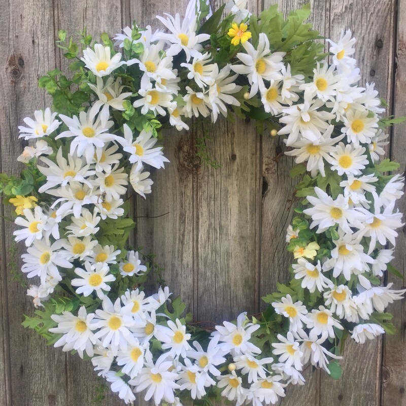 Daisy Wreath - Etsy