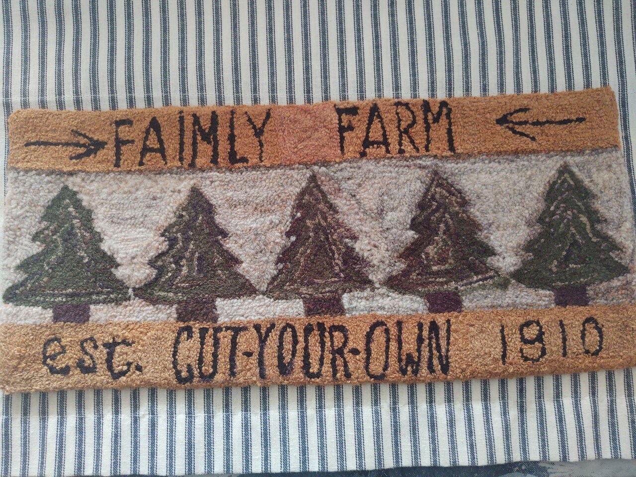 Hooked Rug the Family Farm Beaconhillcollect the Family Farm Hooked Rug ...