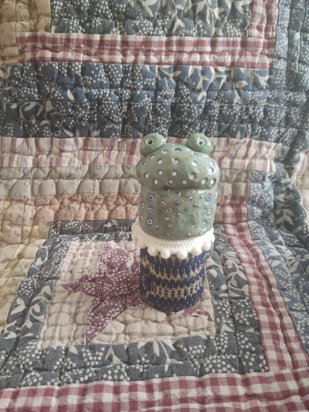 Primitive Miss Froggy Sculpture Beaconhillcollect Miss Froggy Primitive ...