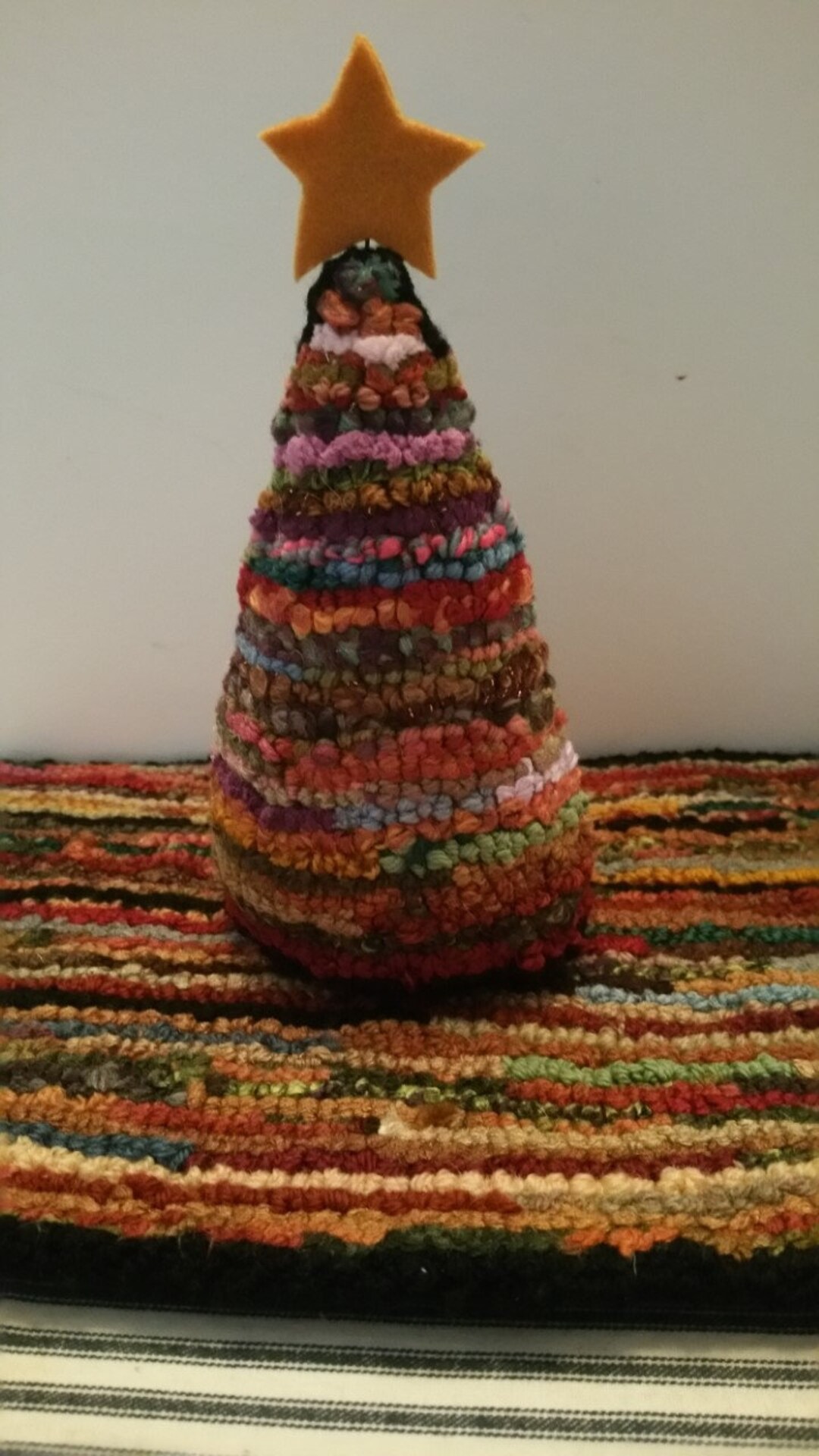 Hooked Rug Tree/star Beaconhillcollect Hooked Rug Tree - Etsy