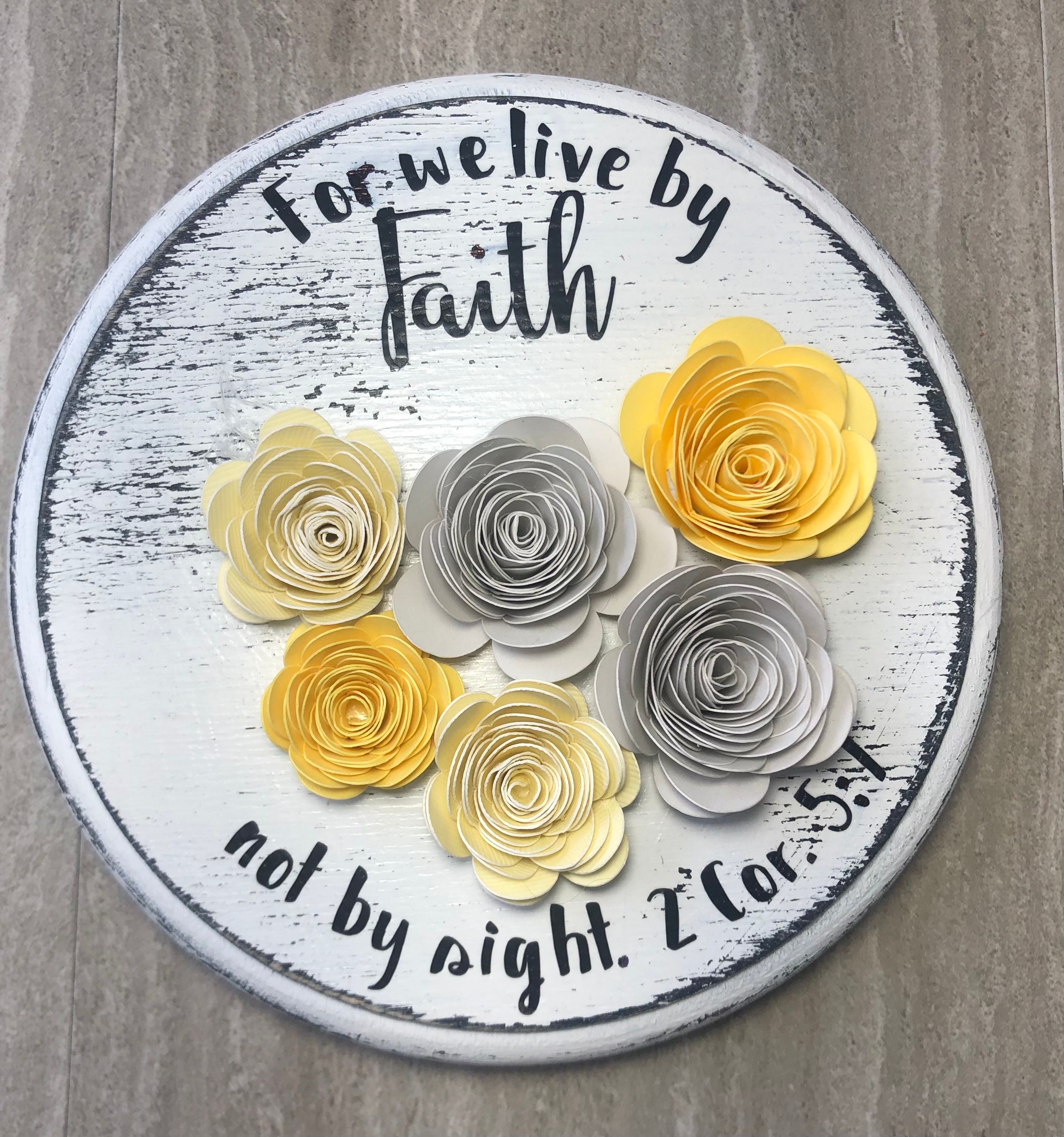 Painted wood circles small wooden signs small space décor | Etsy