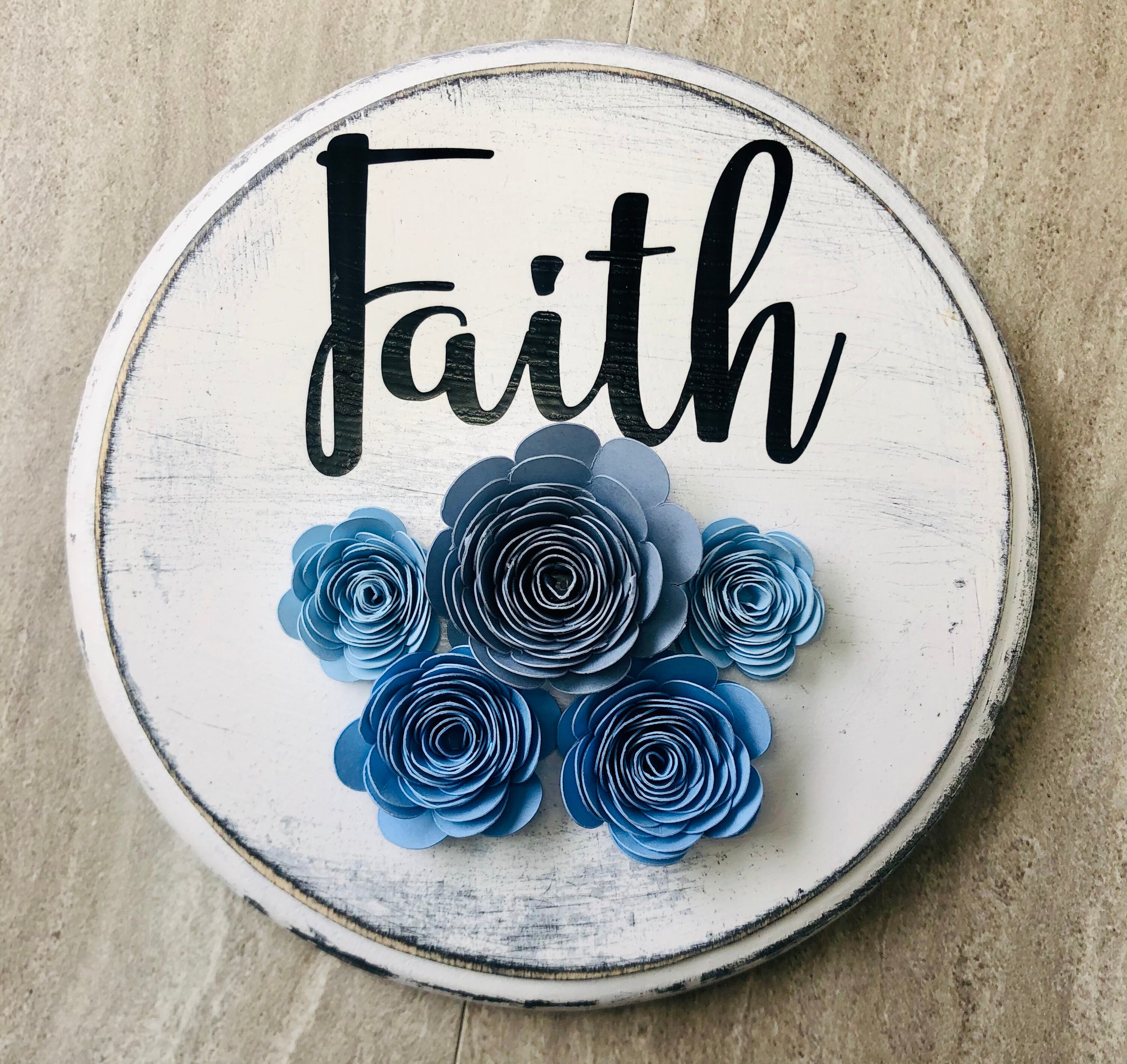 Painted wood circles small wooden signs small space décor | Etsy