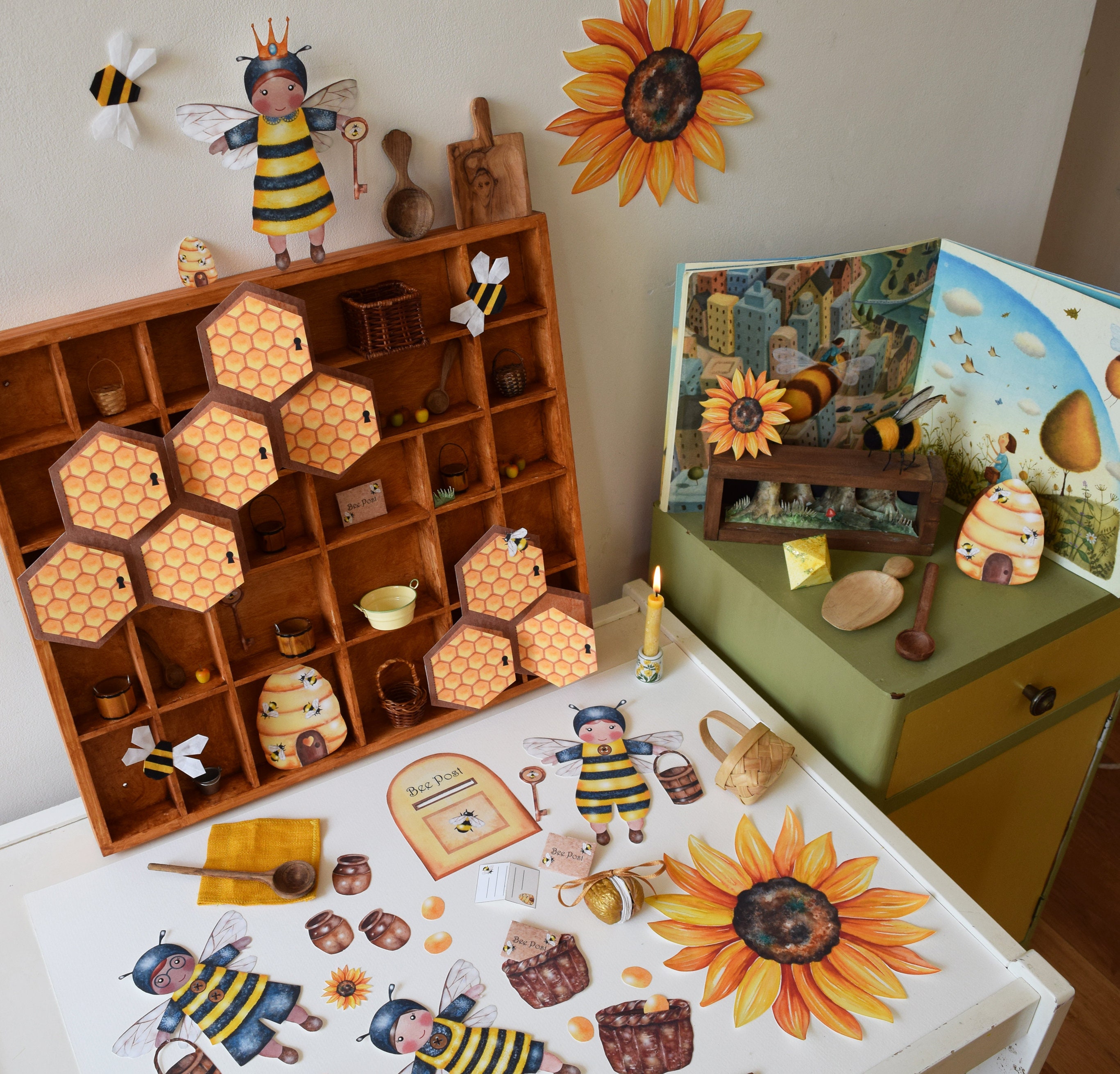 The Buzzing Bees With Beehive Play Set Ready for Download - Etsy UK