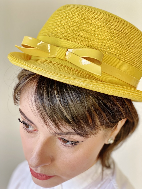 Vintage 60s Yellow Straw Bowler Hat - Gem