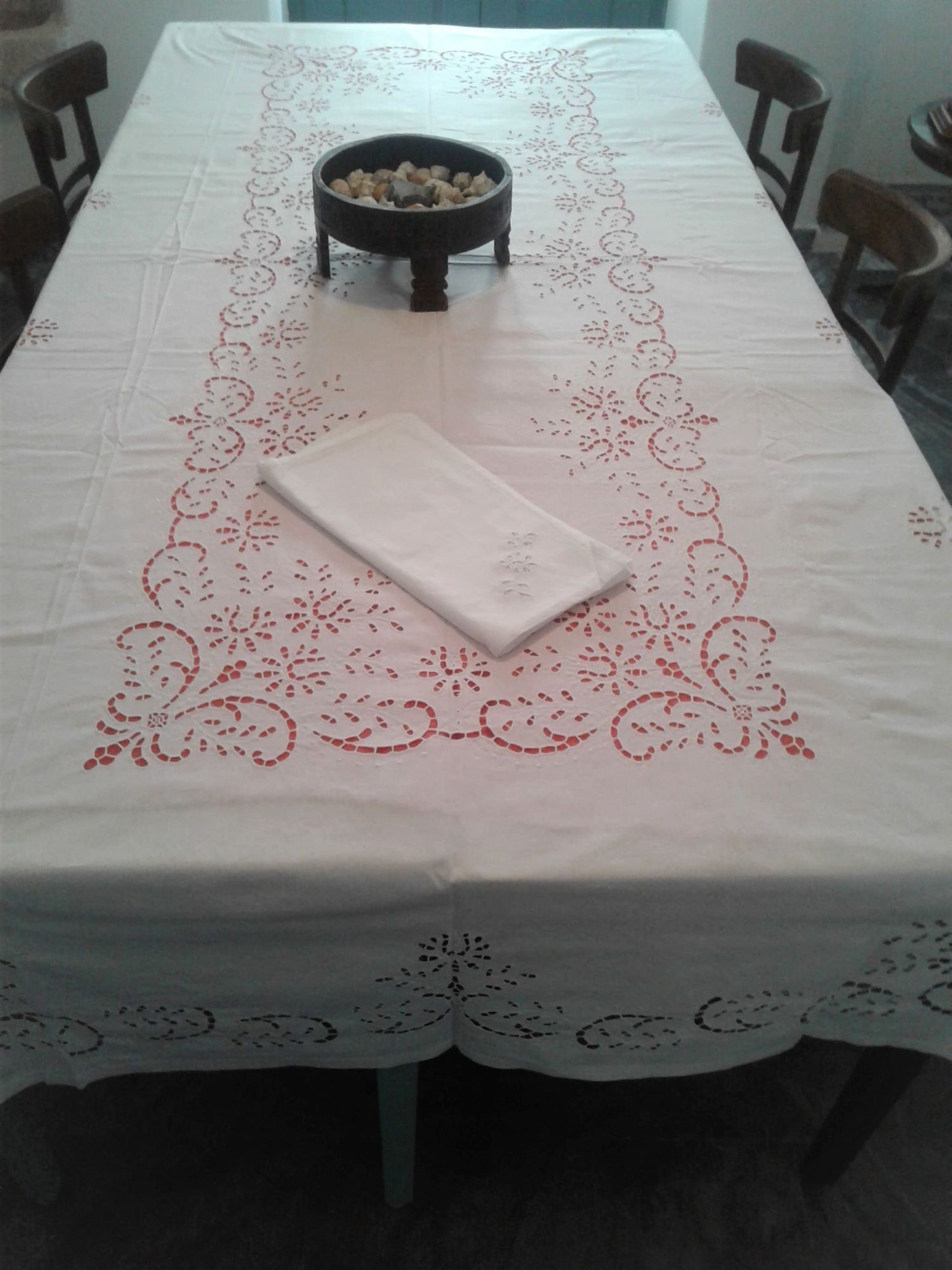 Beautiful tablecloth with handmade cutwork embroidery in white | Etsy