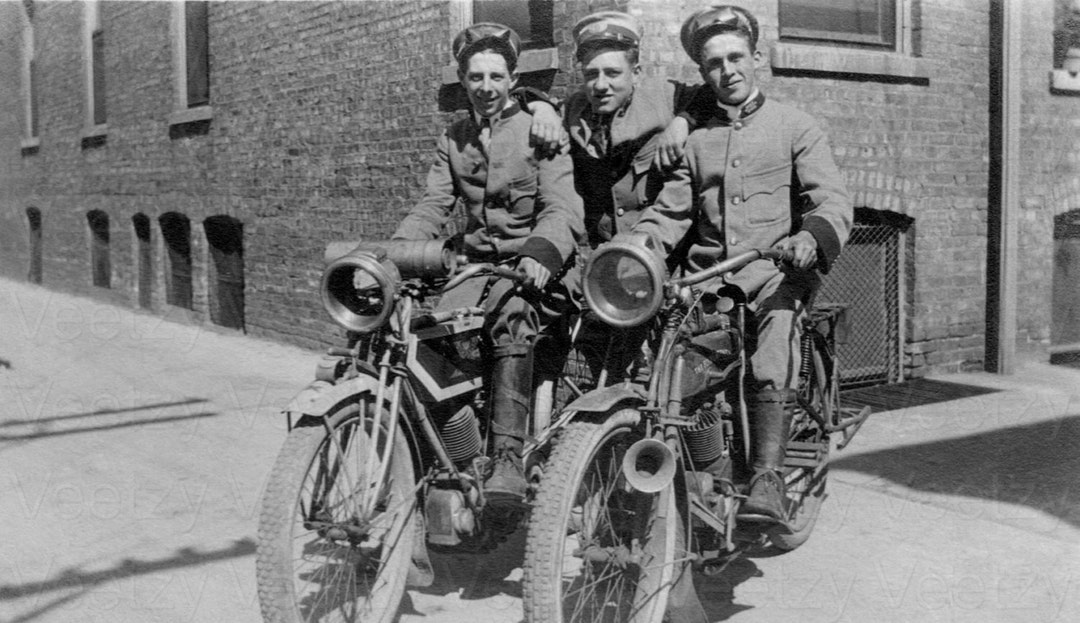 Digital Download Vintage Police Officers, Motorcycle Cops Protecting ...