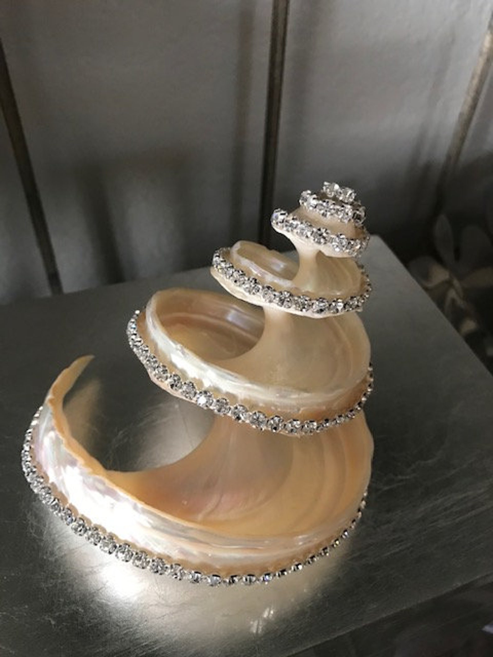 Embellished Spiral Polished Wavy Top Trochus Shell With Swarovski ...