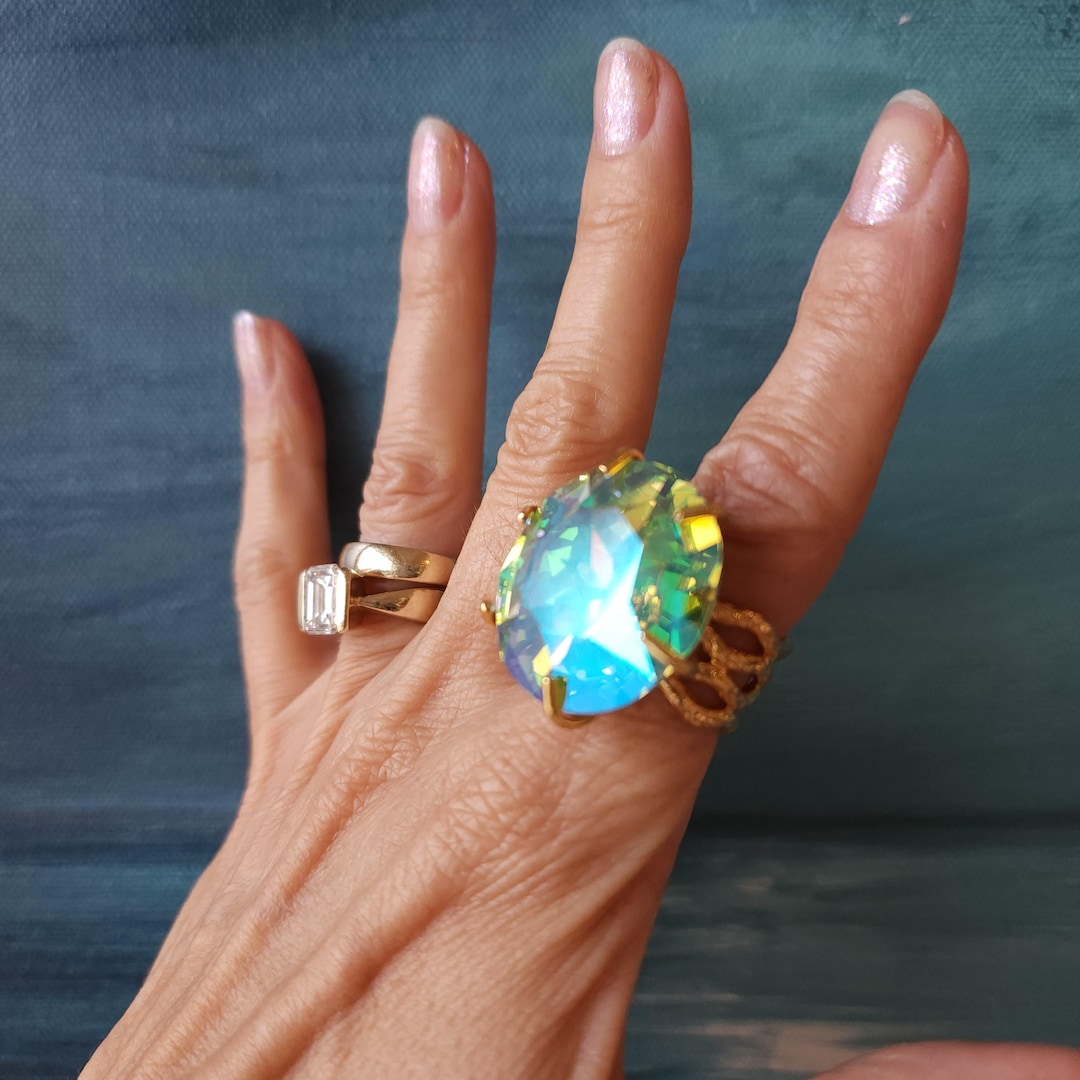 Size 7 Swarovski Ring,big Bold Vintage 1201 