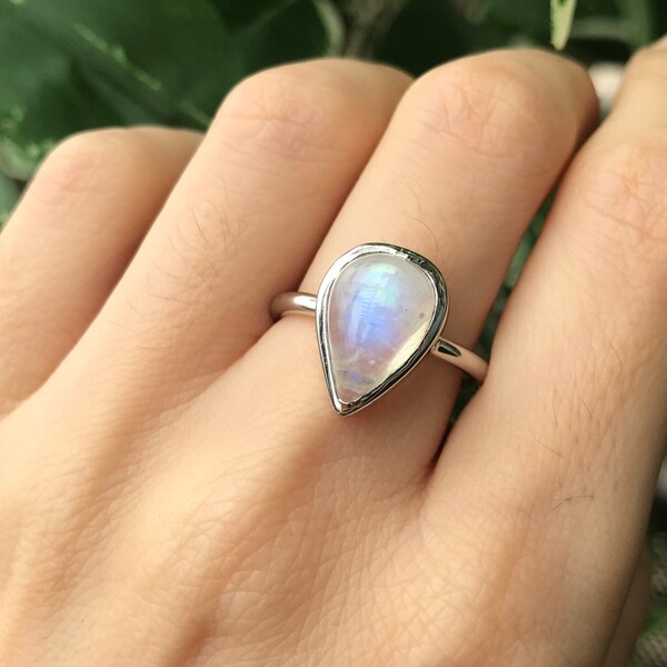 Large Moonstone Ring - Etsy
