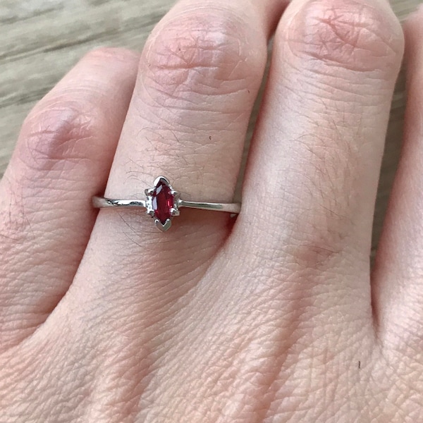 Small Ruby Ring - Etsy
