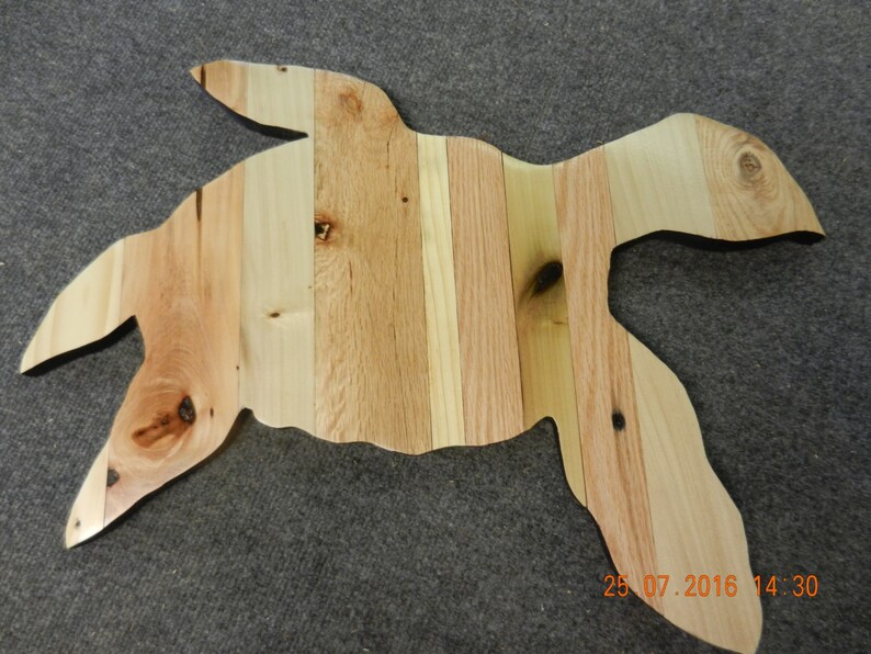Oak & Pine Wood Pallet Turtle to Hang on Wall - - Etsy