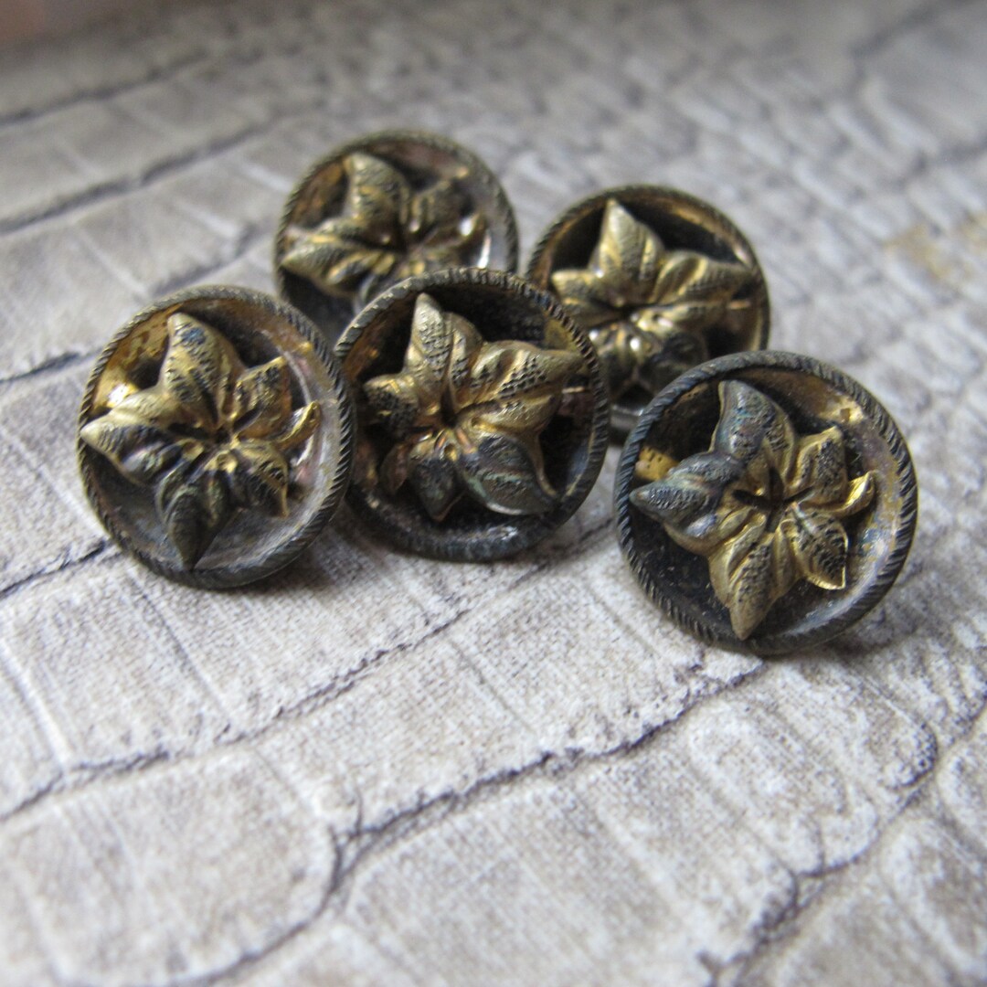 Floating Floral Cupped Brass Metal Buttons. Antique Small Flower Leaf ...