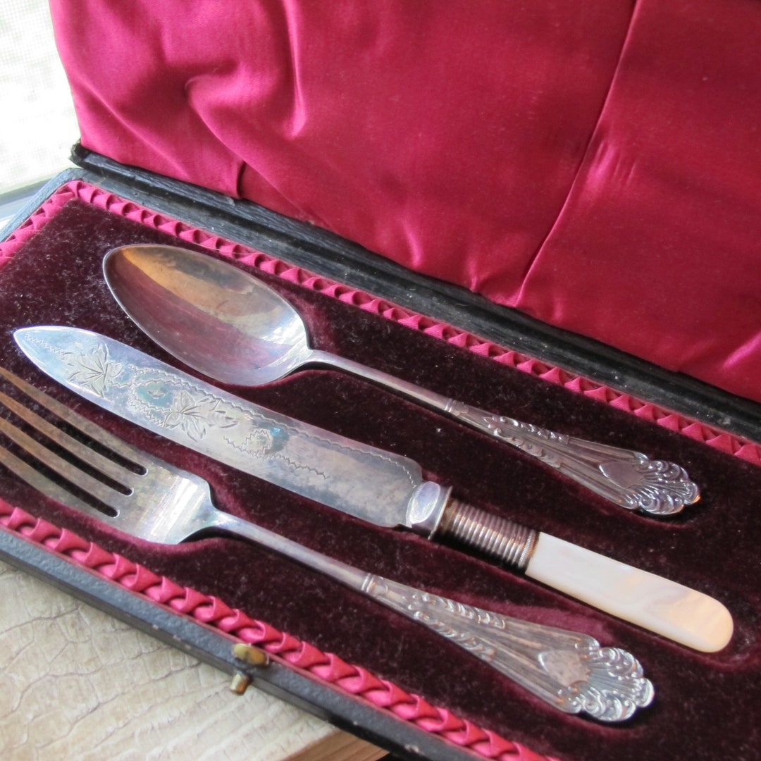 1800's, 19th Century Victorian Tabletop, Antique Silver Plate Boxed ...
