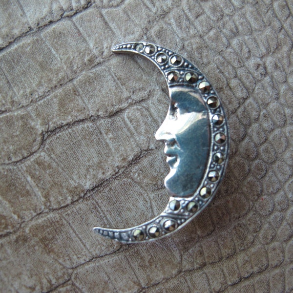 Full Moon Brooch - Etsy