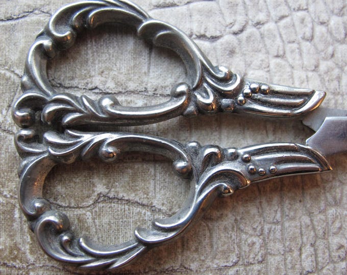 Silver Tone Antique-style Small Sewing or Needlework, Crafting or Paper ...