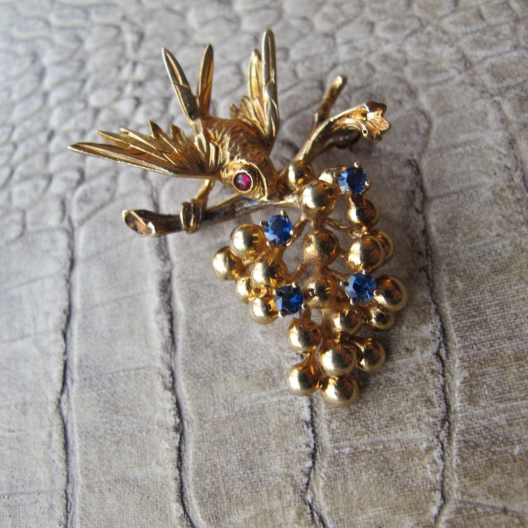 14k Yellow Gold Bird and Berries Figural Brooch Pin, Ruby Eye and ...