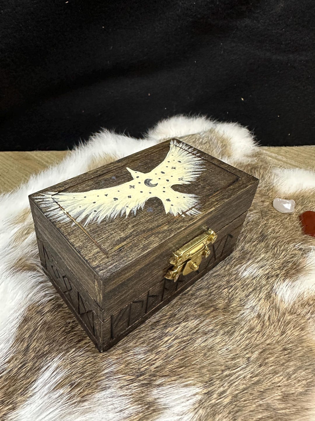 White Raven Crow Totem Box - Runes Moon and Stars - for Crystals Cards ...