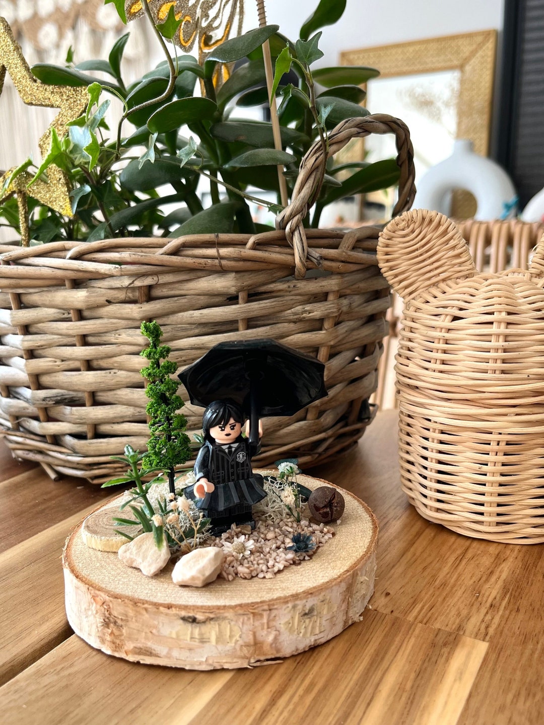 Diorama Wooden Log Wednesday Addams Family 10 Cm Handmade - Etsy