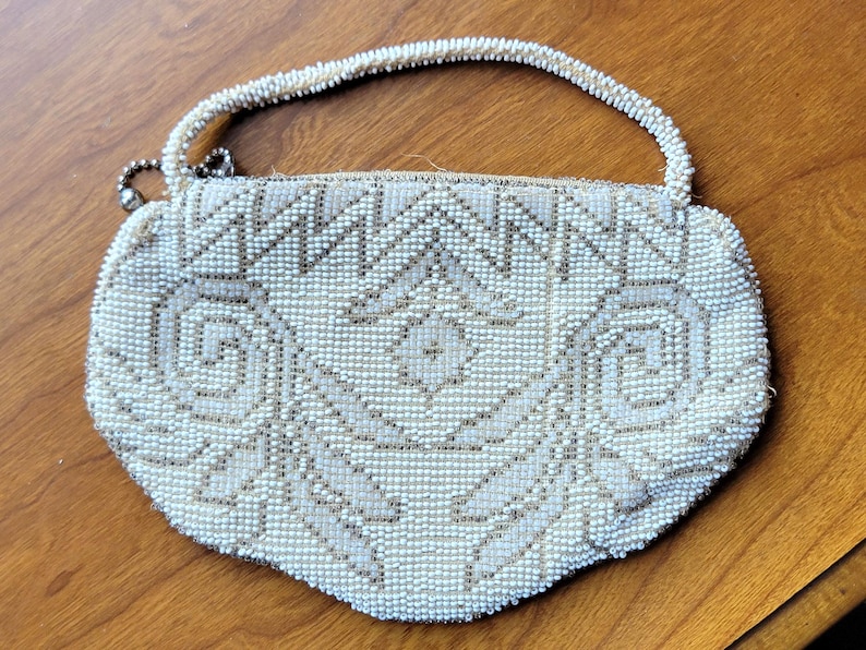 Pochette tchèque micro-perlée des années 1930, pochette en perles de ...