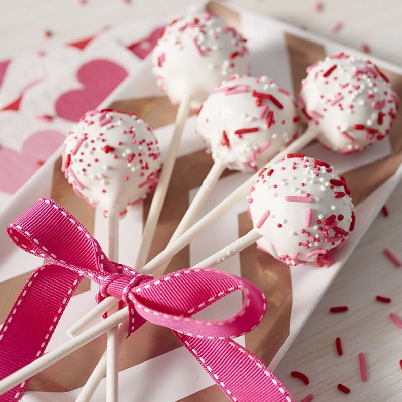 Valentine's Day/ LOVE Cake Pops 12 Pieces - Etsy