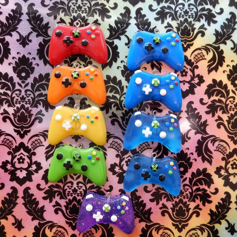 Controller Necklace - Etsy